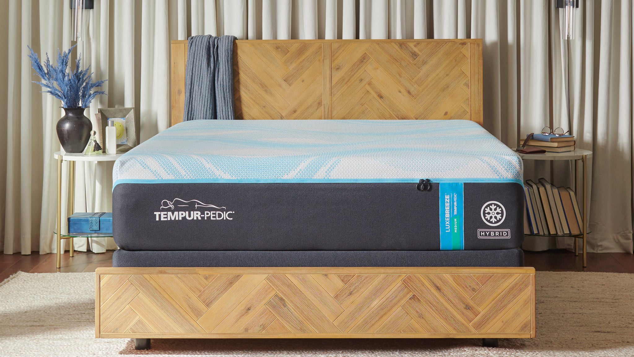Tempur-Pedic® TEMPUR-LuxeBreeze® Medium Hybrid Mattress – Mega ...